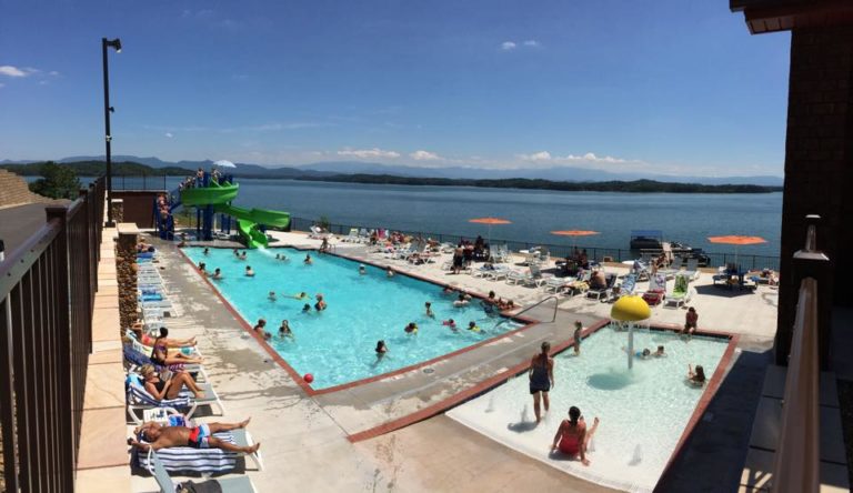 New RV Resort, Breathtaking Views, Fireplaces, BathHouse, STAY WITH US